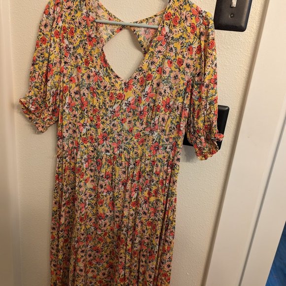 Dresses | Large Floral Print Summer Dress | Poshmark